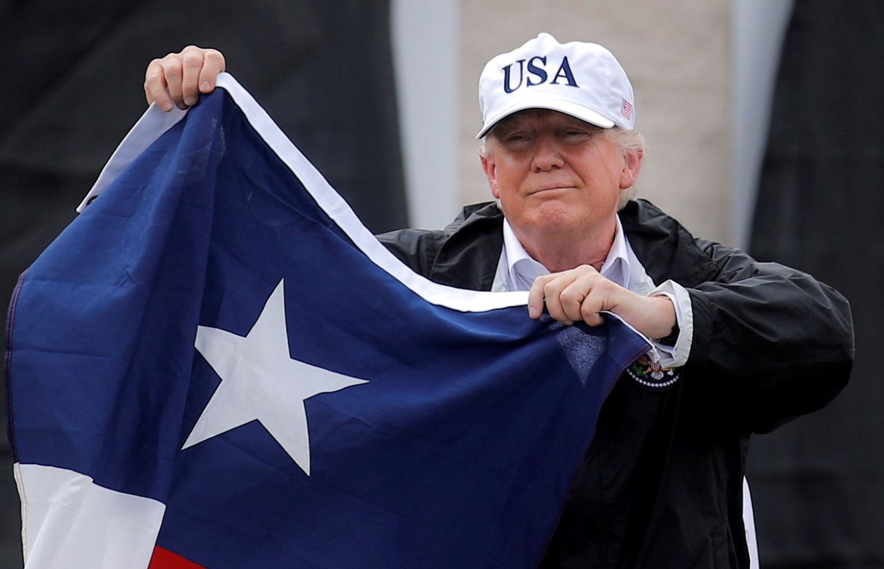 TrumpWatch, Day 222: "What a Crowd!" - Trump's Texas Photo-Op Doesn't ...
